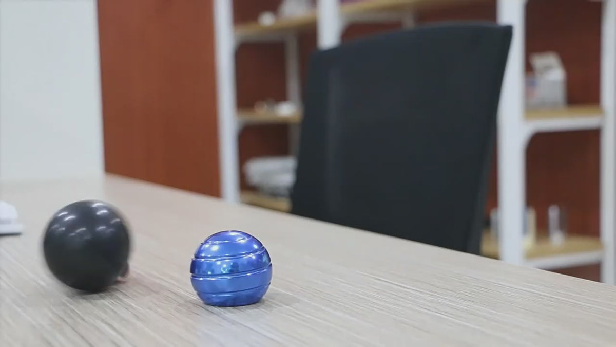 Desktop Transfer Gyro Fidget Spinning Ball | Kinetic Stress Relief Toy ...